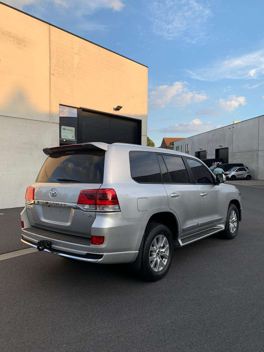Toyota Land Cruiser LC200 GXR specifications - LC200 GXR features ...